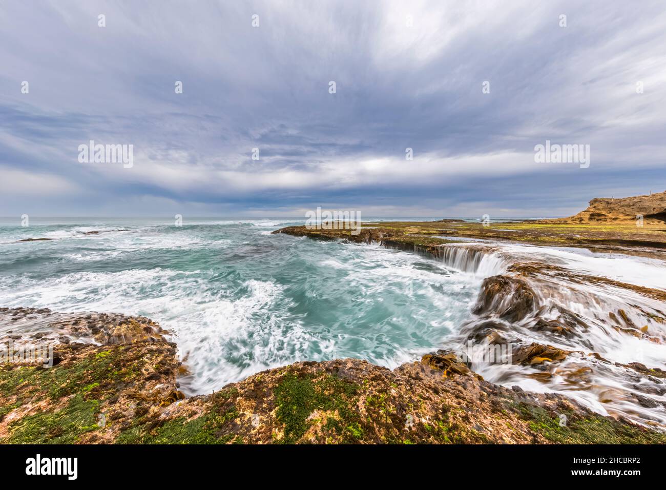 London bridge rock formation hi-res stock photography and images - Alamy