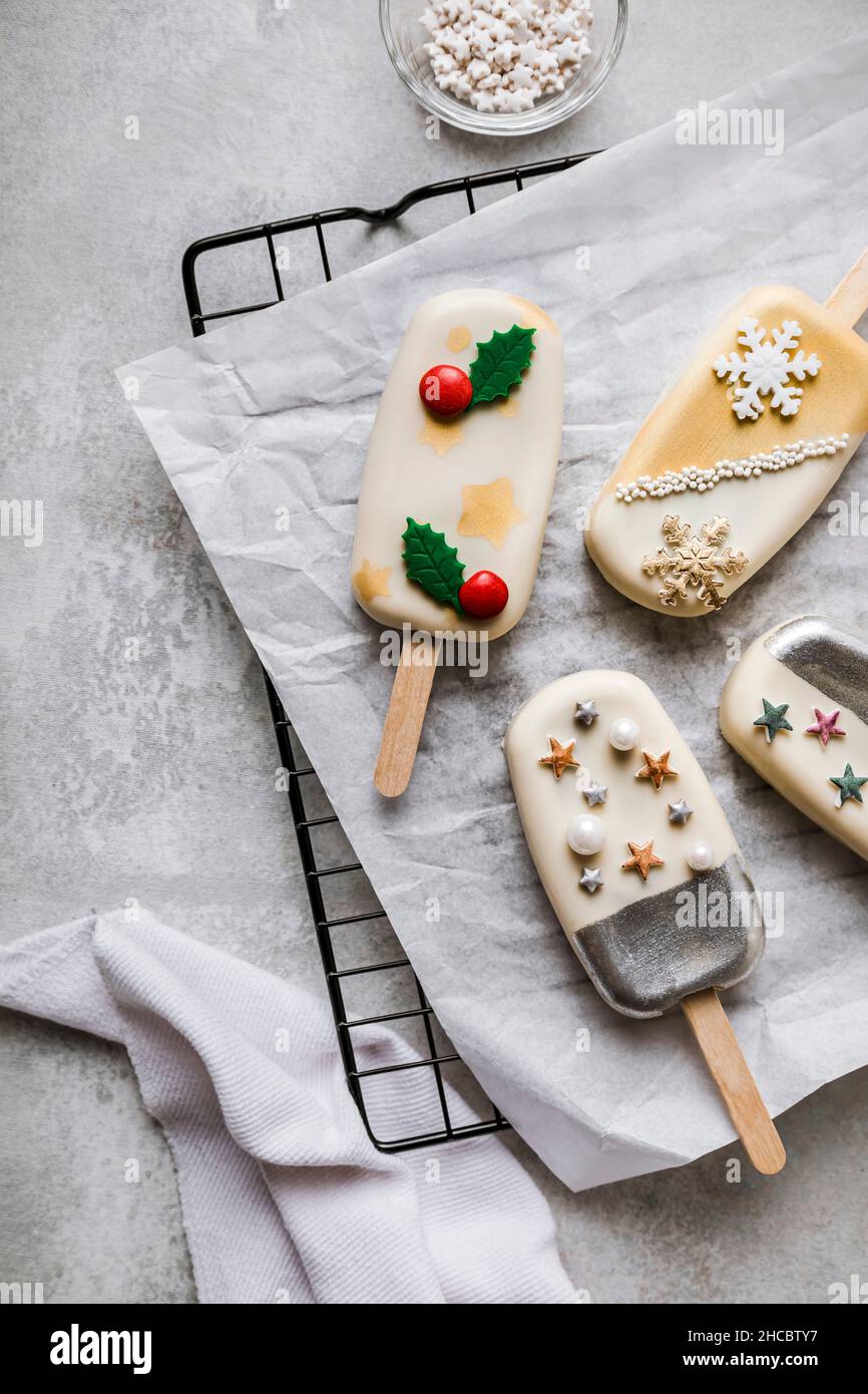 Pop group sweet pop group hi-res stock photography and images - Alamy