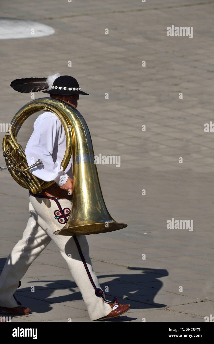 Polish highlander wearing a tube on his shoulder Stock Photo - Alamy