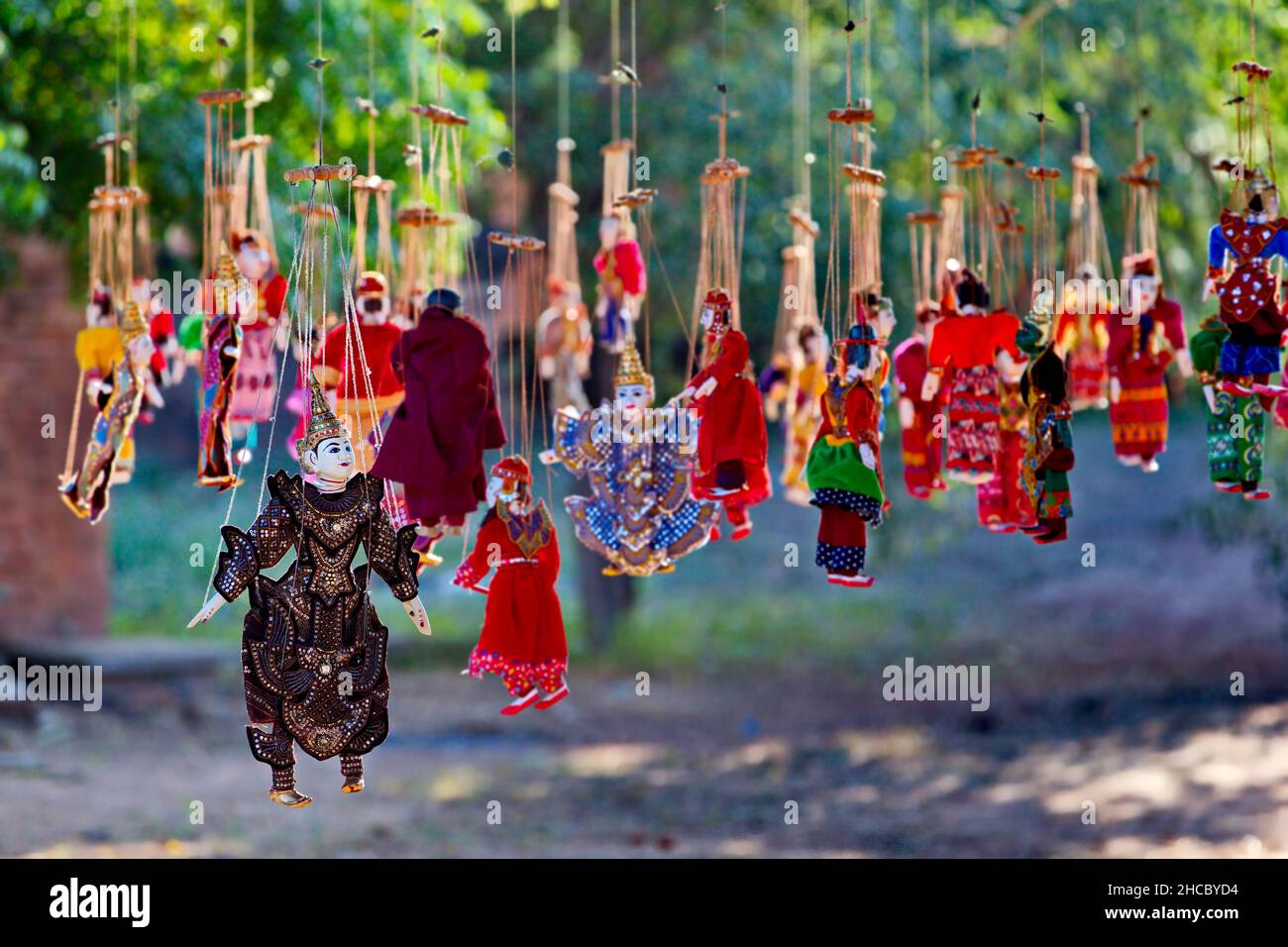 Bunch of puppets hi-res stock photography and images - Alamy