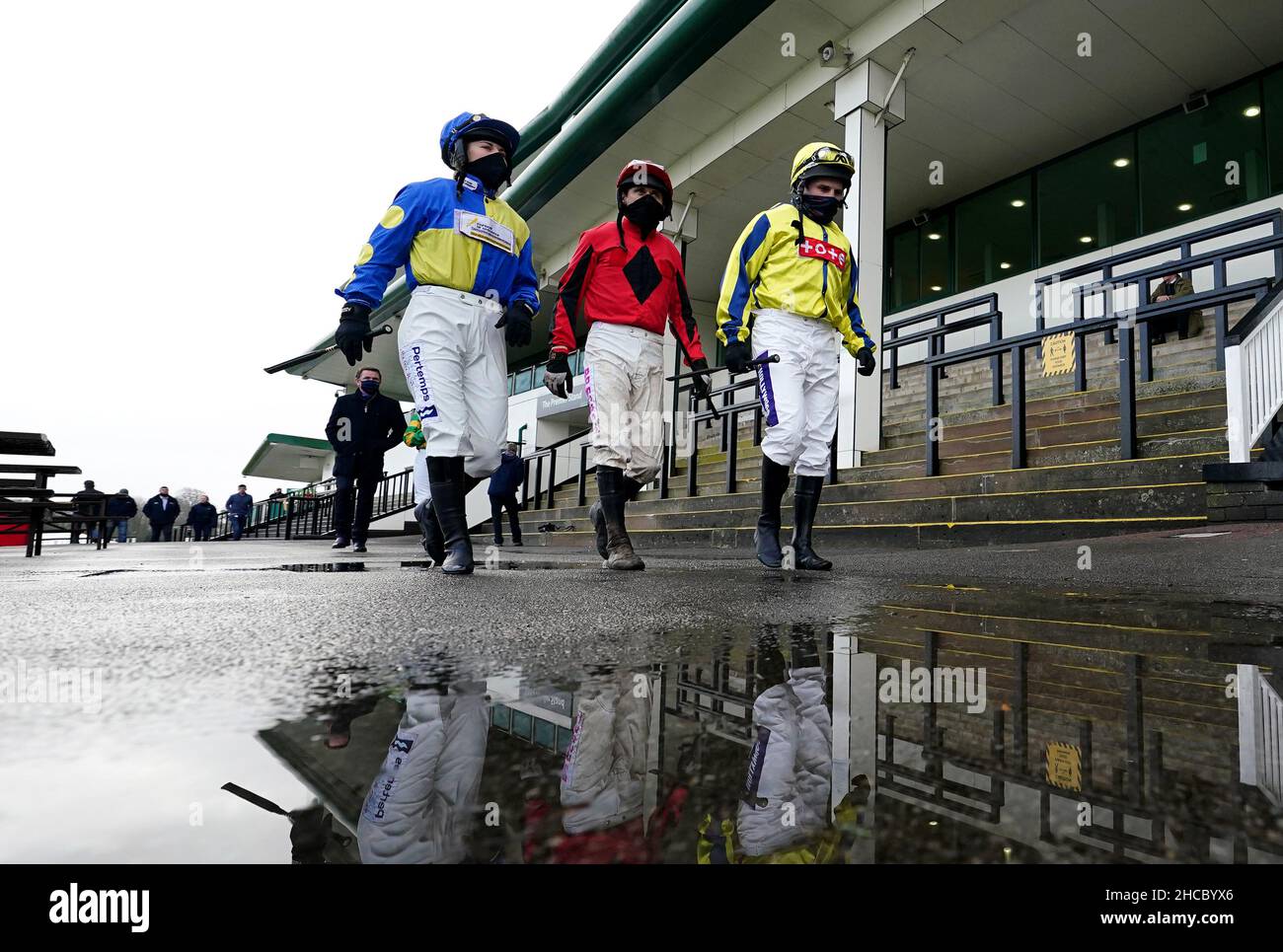 Chepstow welsh grand national 2021 hi-res stock photography and images ...