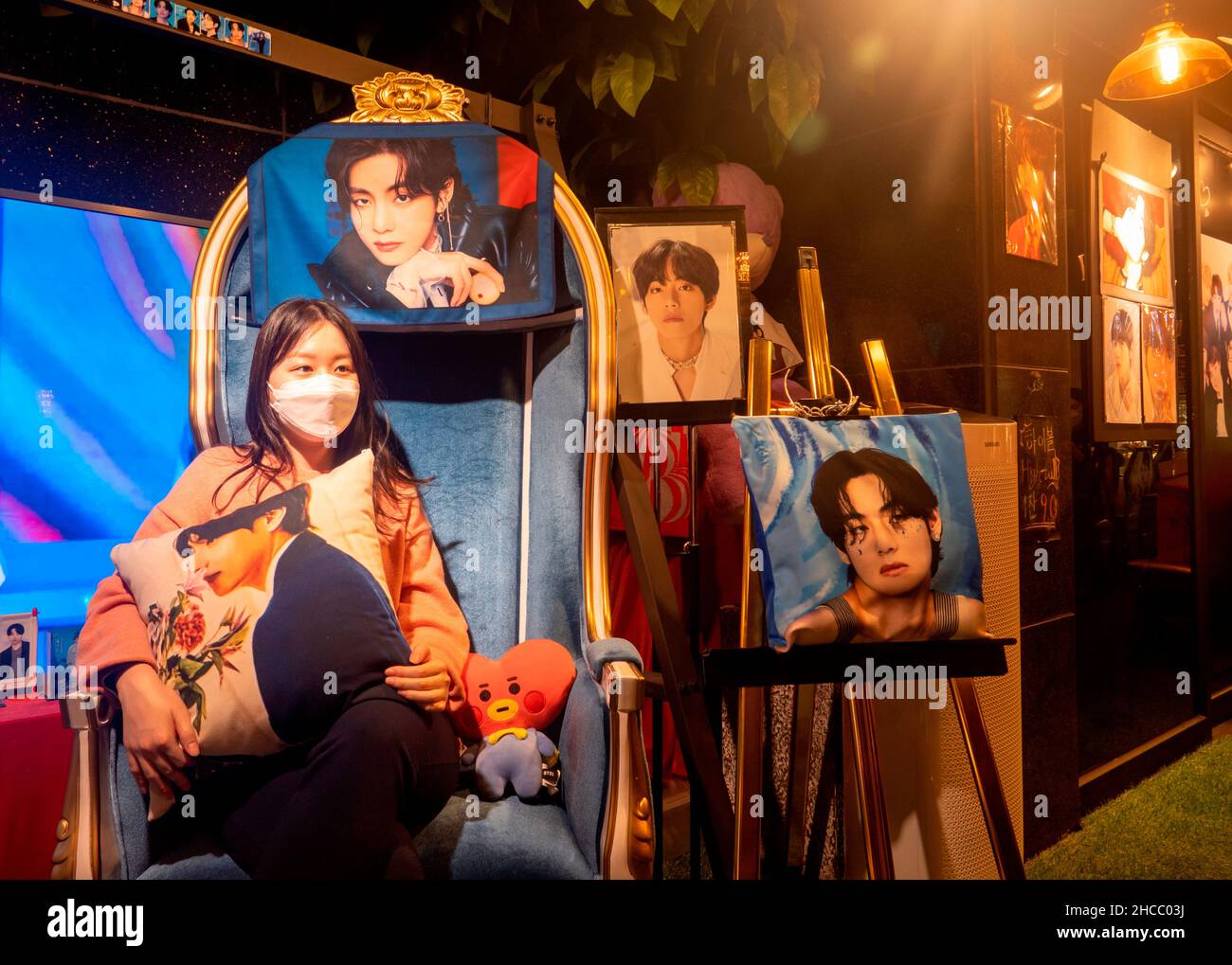 BTS member V, Dec 21, 2021 : A photo zone of a cafe decorated to ...
