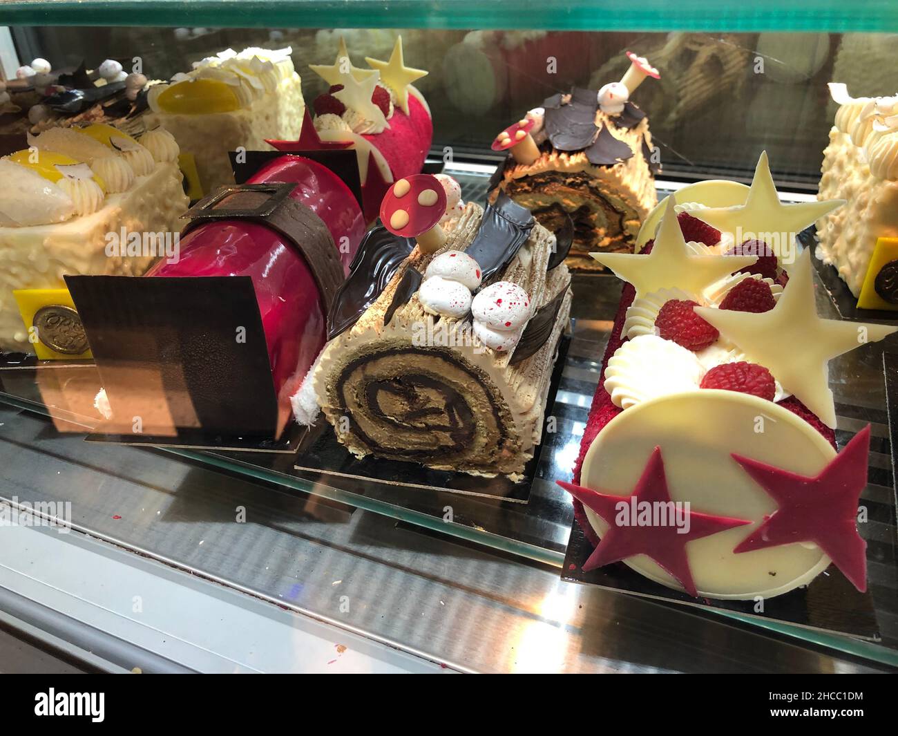 French Bakery Stores High Resolution Stock Photography and Images - Alamy