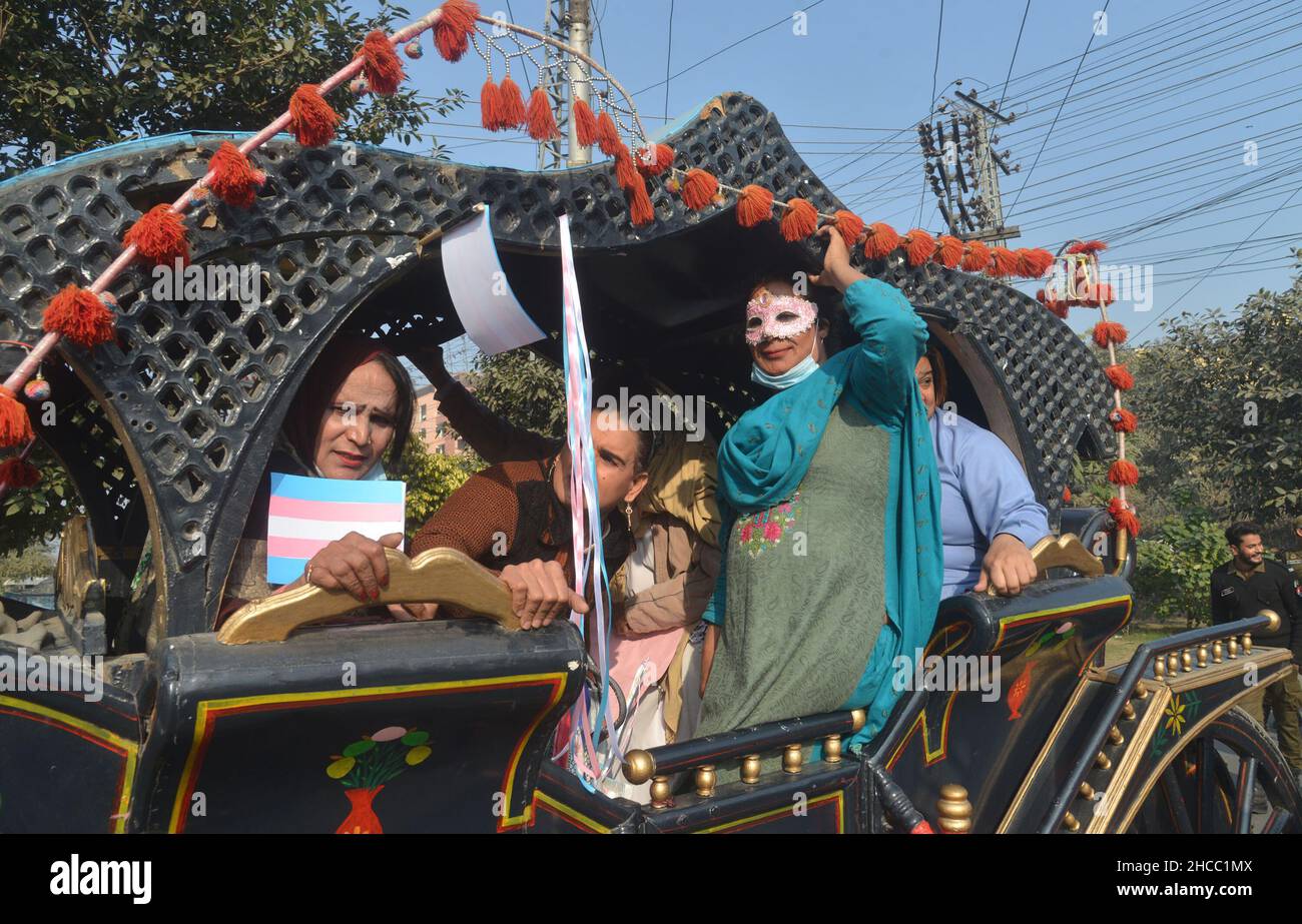 Lahore, Pakistan. 19th Dec, 2021. Pakistani members of Transgender ...