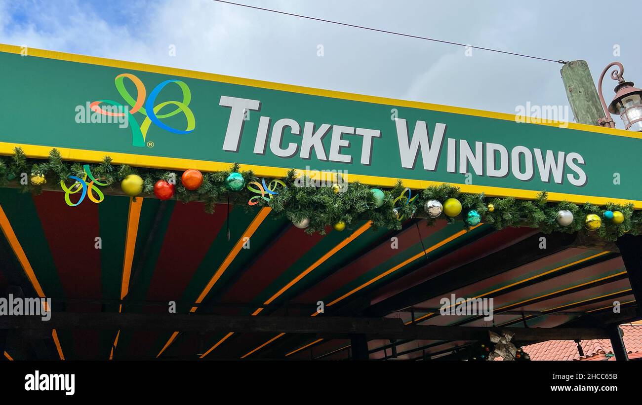 Ticket windows hi-res stock photography and images - Alamy
