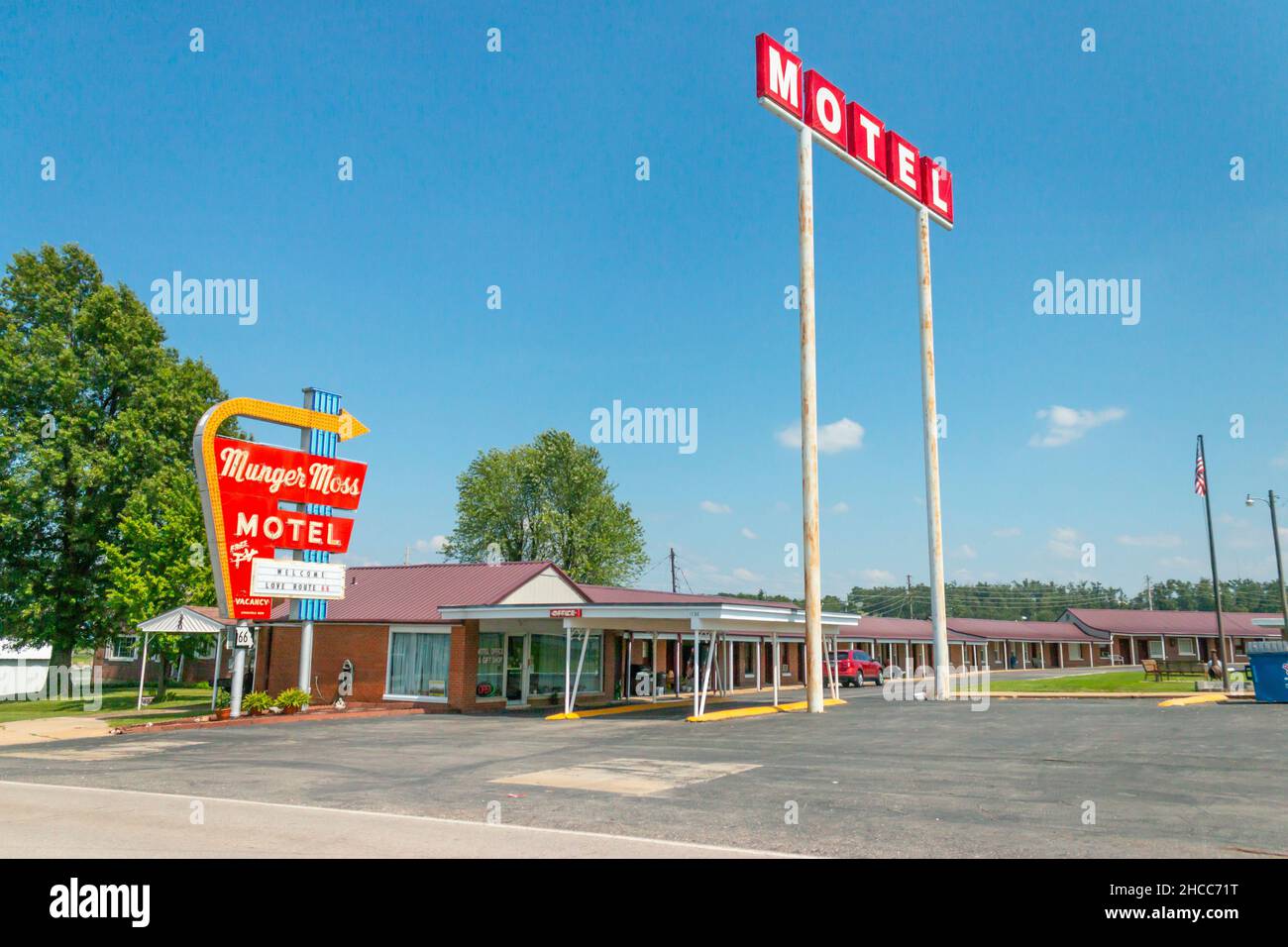 signs for munger moss motel on Route 66 at Lebanon, Missouri Stock ...