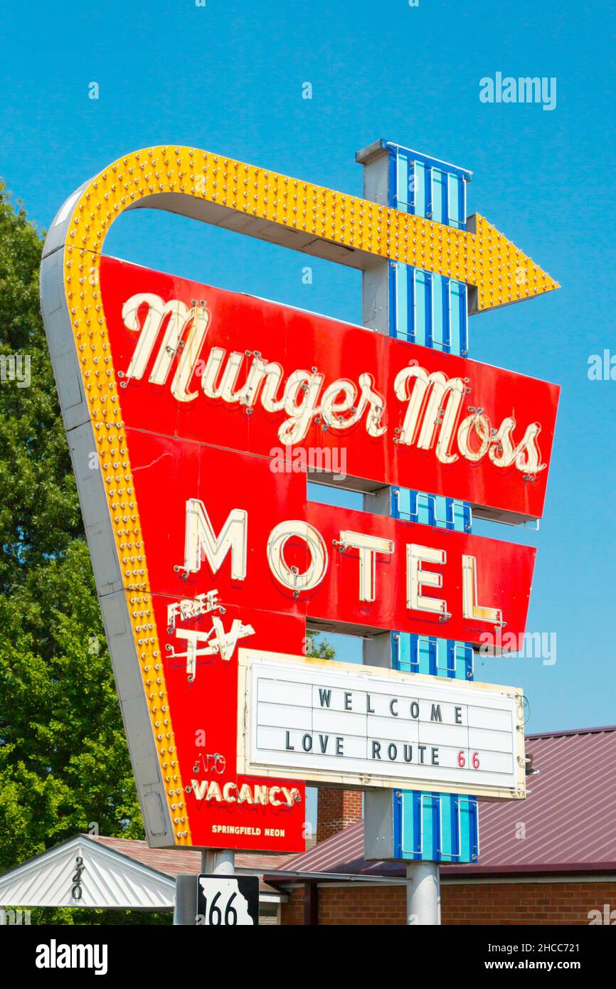 signs for munger moss motel on Route 66 at Lebanon, Missouri Stock ...