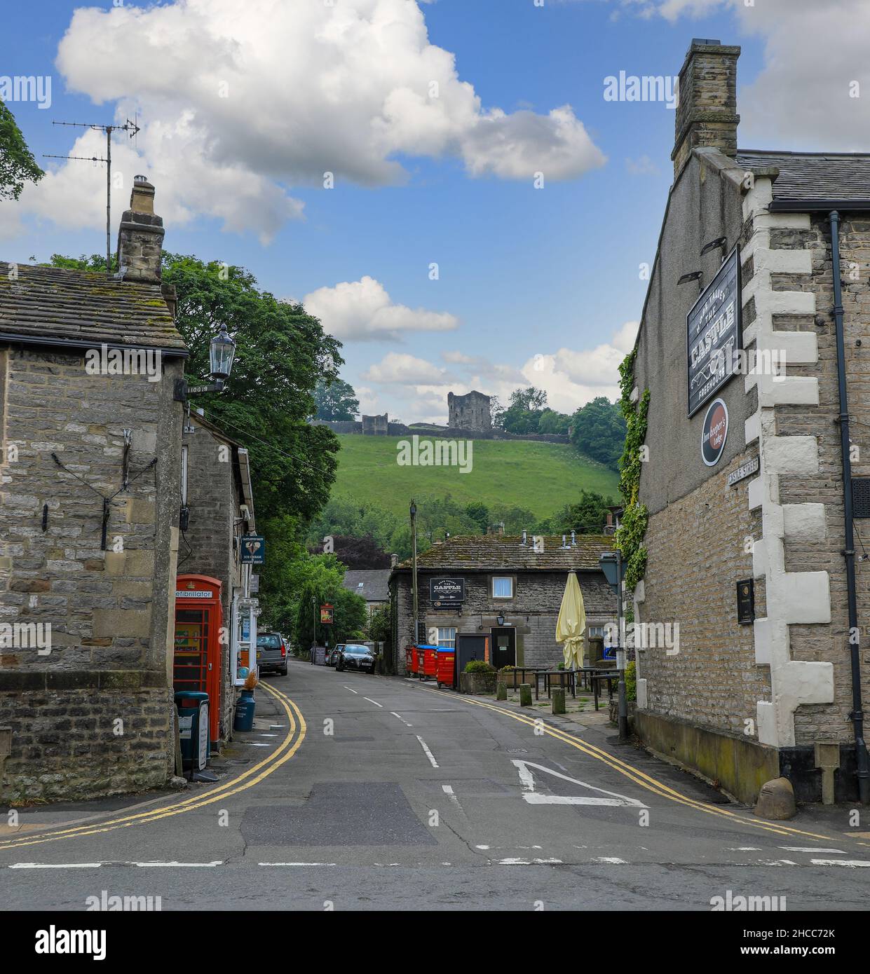 Castleton village, Derbyshire, Peak District National Park, England, UK ...