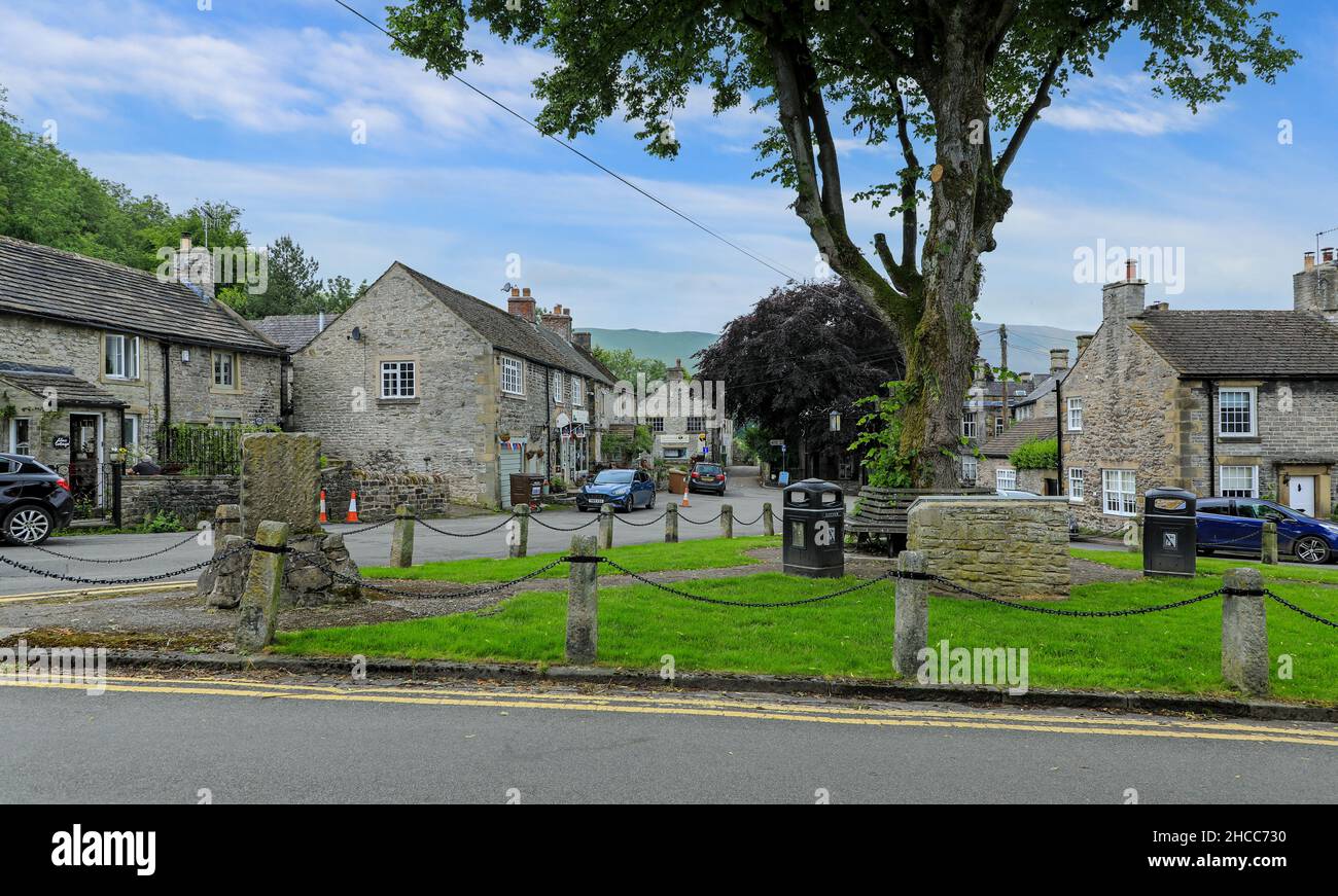 Derbyshire peak district national park hi-res stock photography and ...