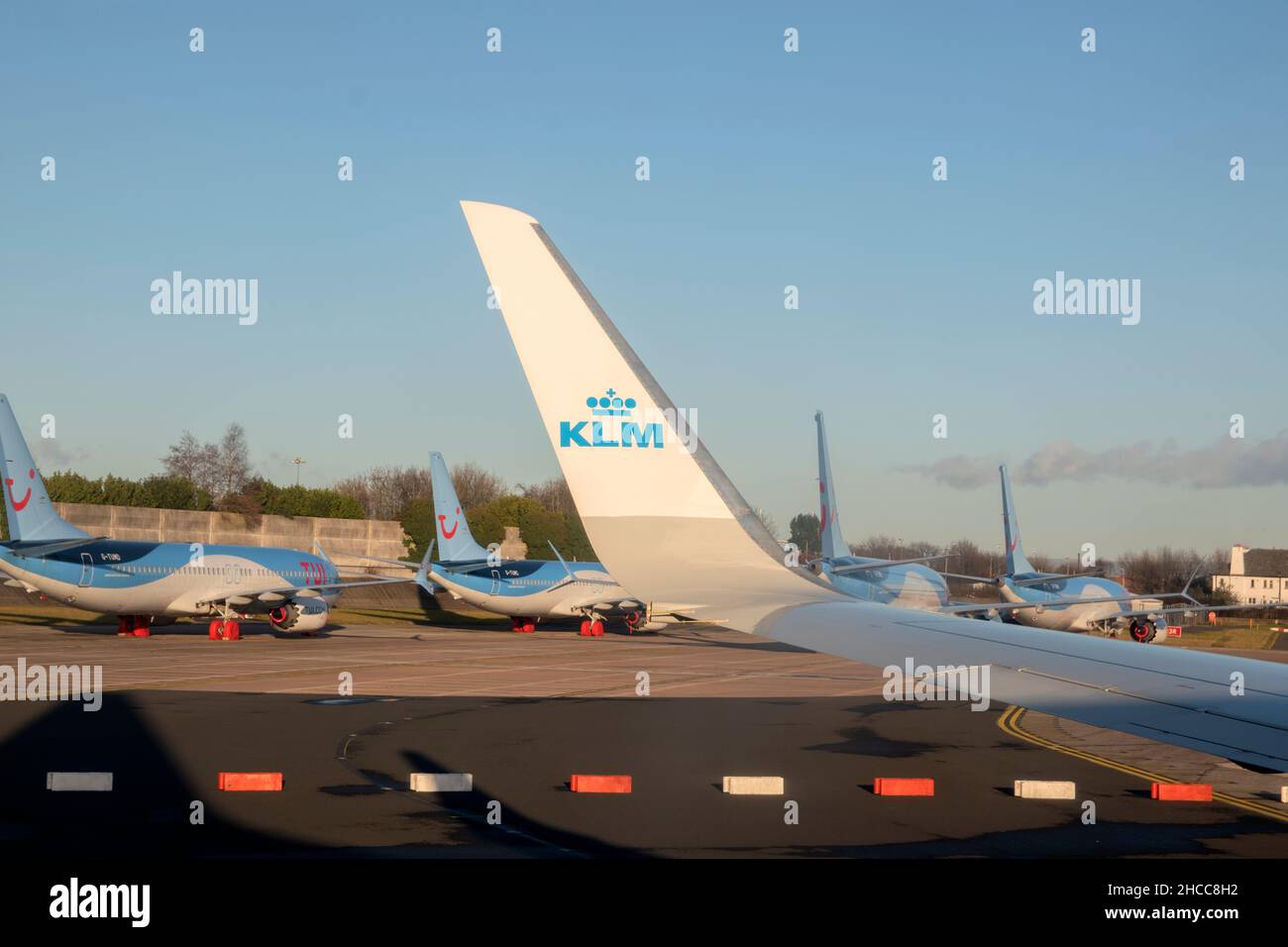 Klm emblem hi-res stock photography and images - Alamy