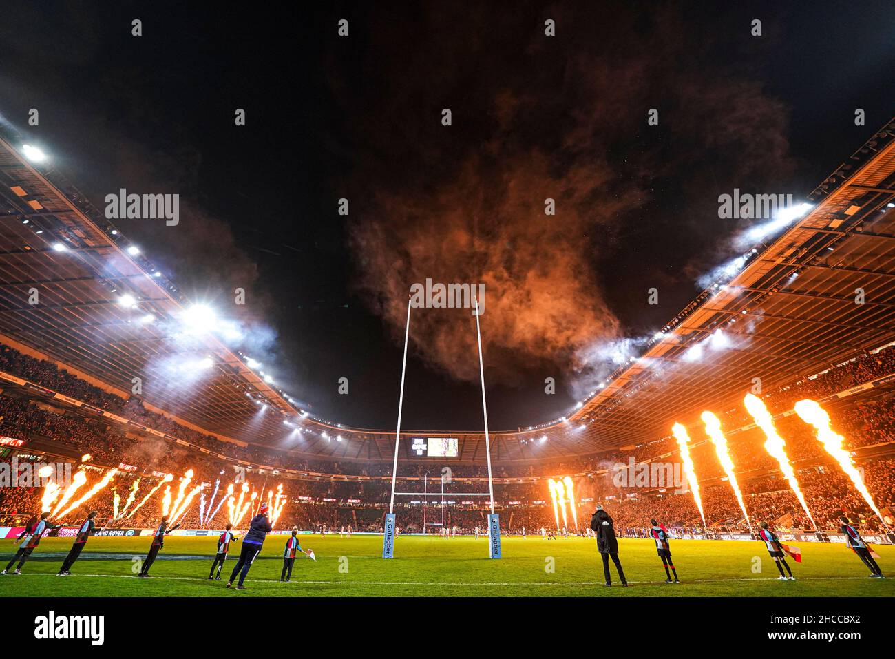 View inside twickenham stadium hi-res stock photography and images - Alamy
