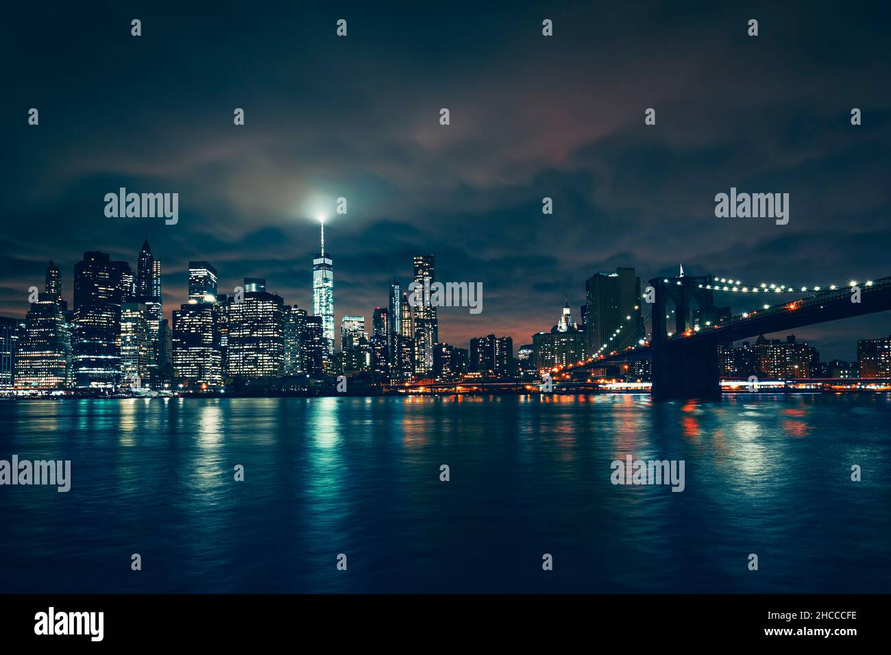 Aerial top view brooklyn bridge hi-res stock photography and images - Alamy