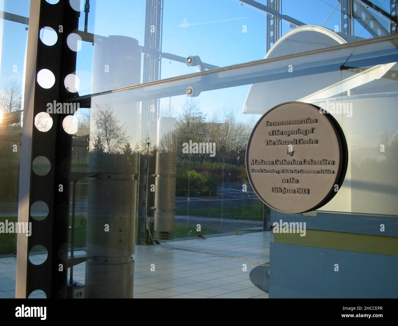 The Renault Centre building (now called Spectrum), designed by Sir ...