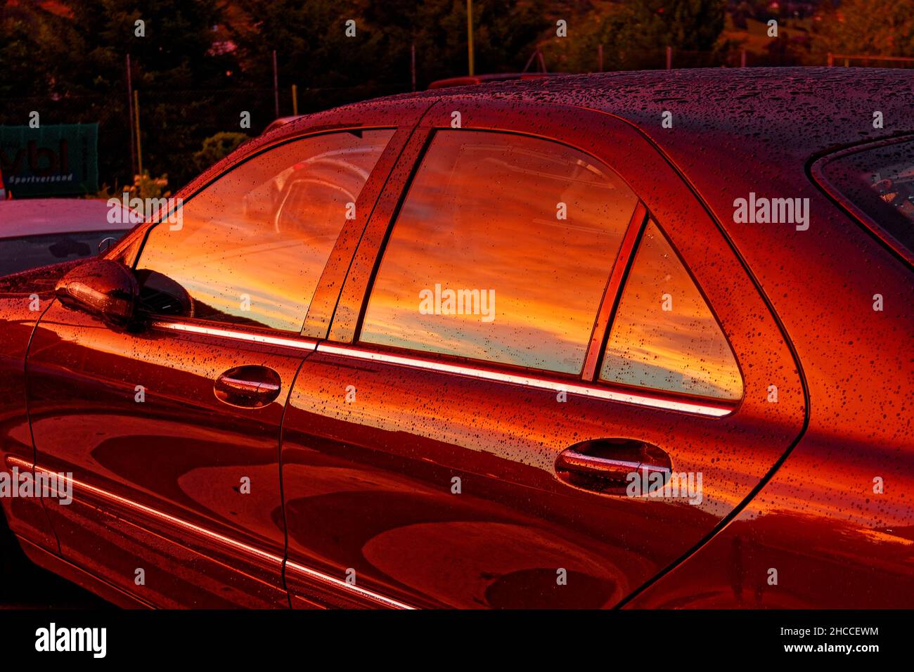 Driving under rain hi-res stock photography and images - Alamy