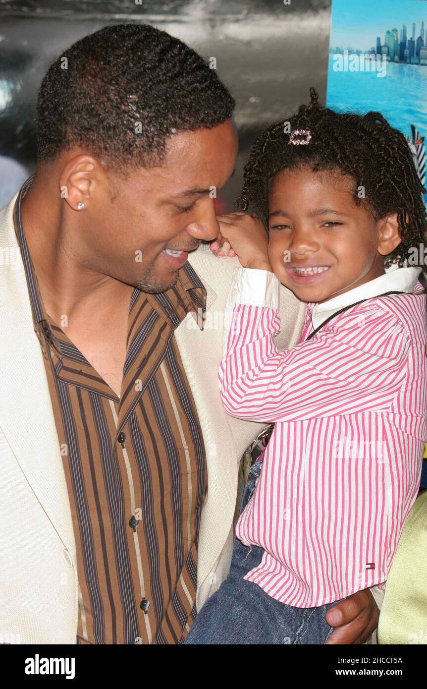 Will Smith and daughter Willow Smith attend the premiere of "Madagascar ...
