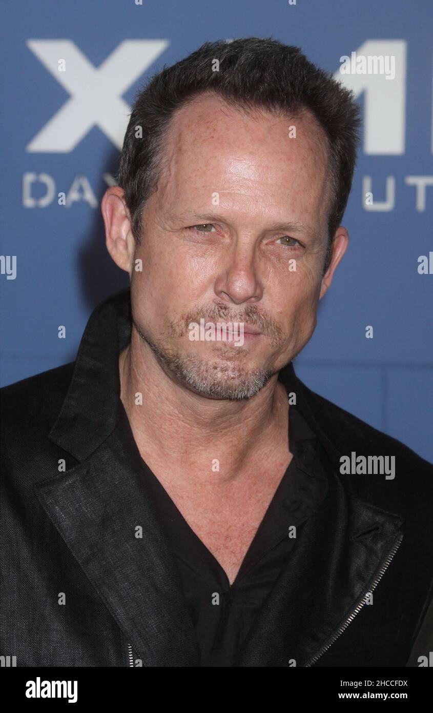 Dean Winters attends the Global premiere of Twentieth Century Fox's "X ...