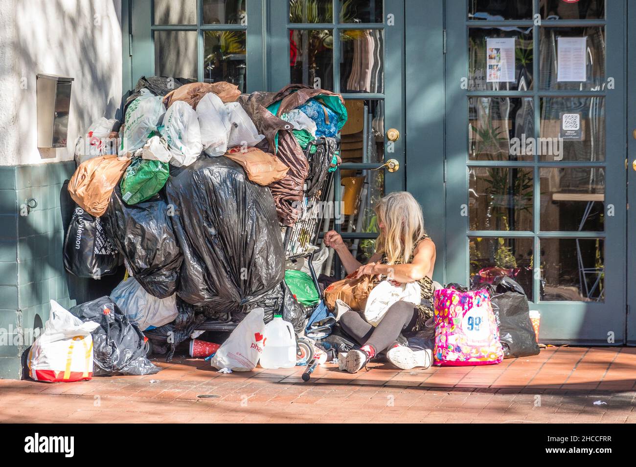 Worldly woman hi-res stock photography and images - Alamy