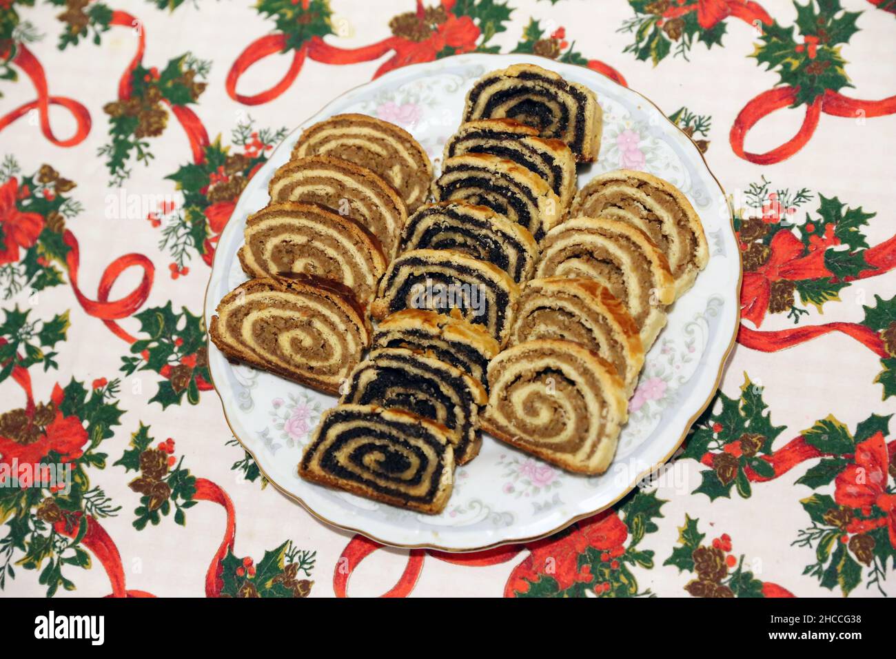 Homemade poppy seeds or walnut roll cakes aka beigli or bejgli slices ...
