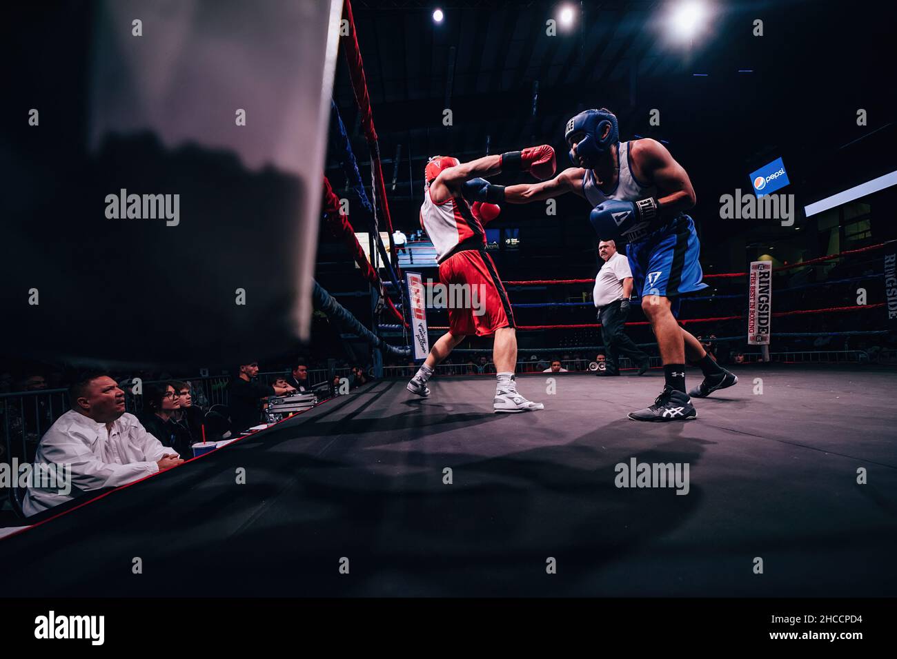Amateur boxing match in Omaha, Nebraska, USA Stock Photo - Alamy