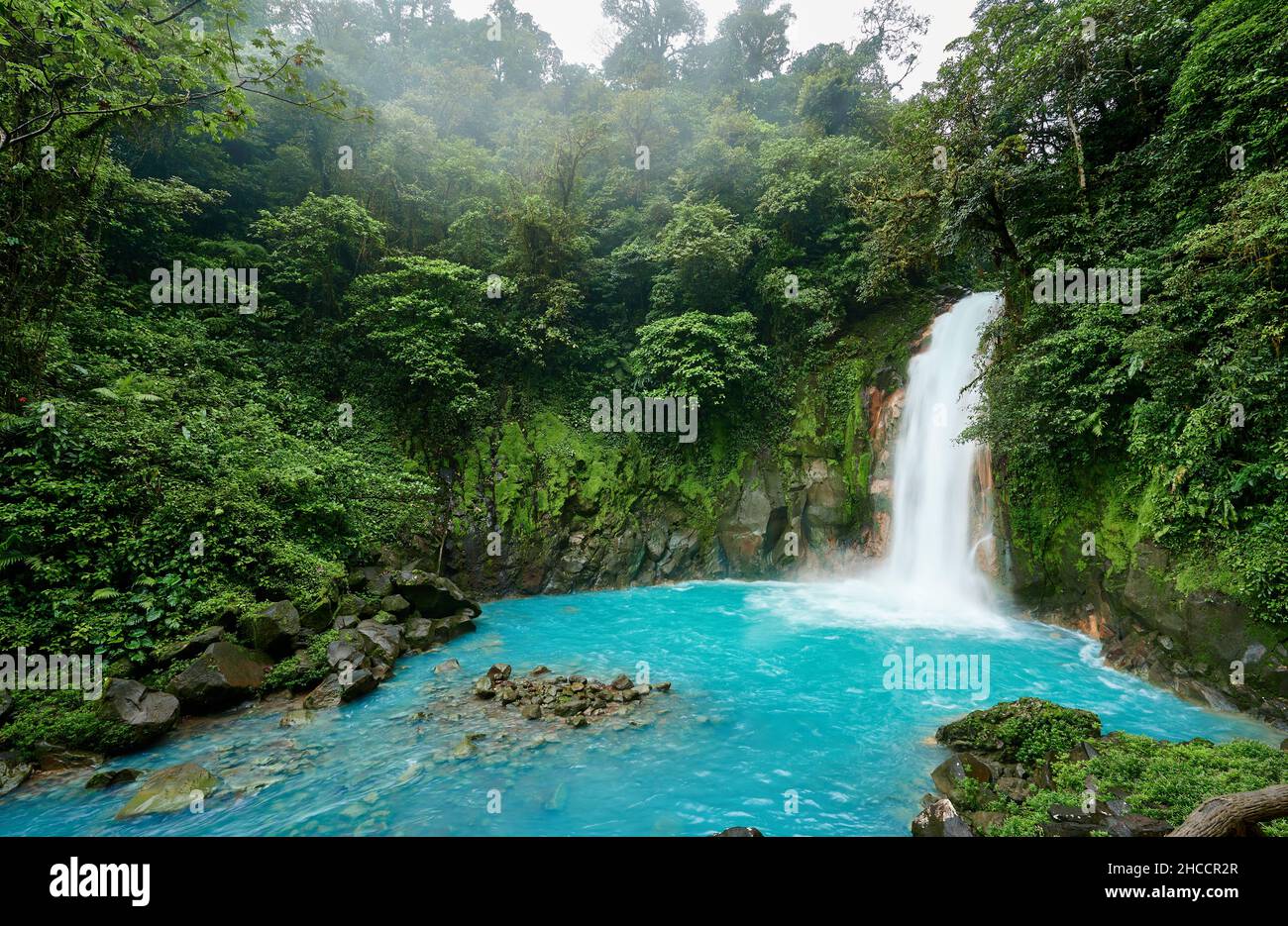 Catarata Río Celeste, waterfall of blue river Rio Celeste, Parque ...