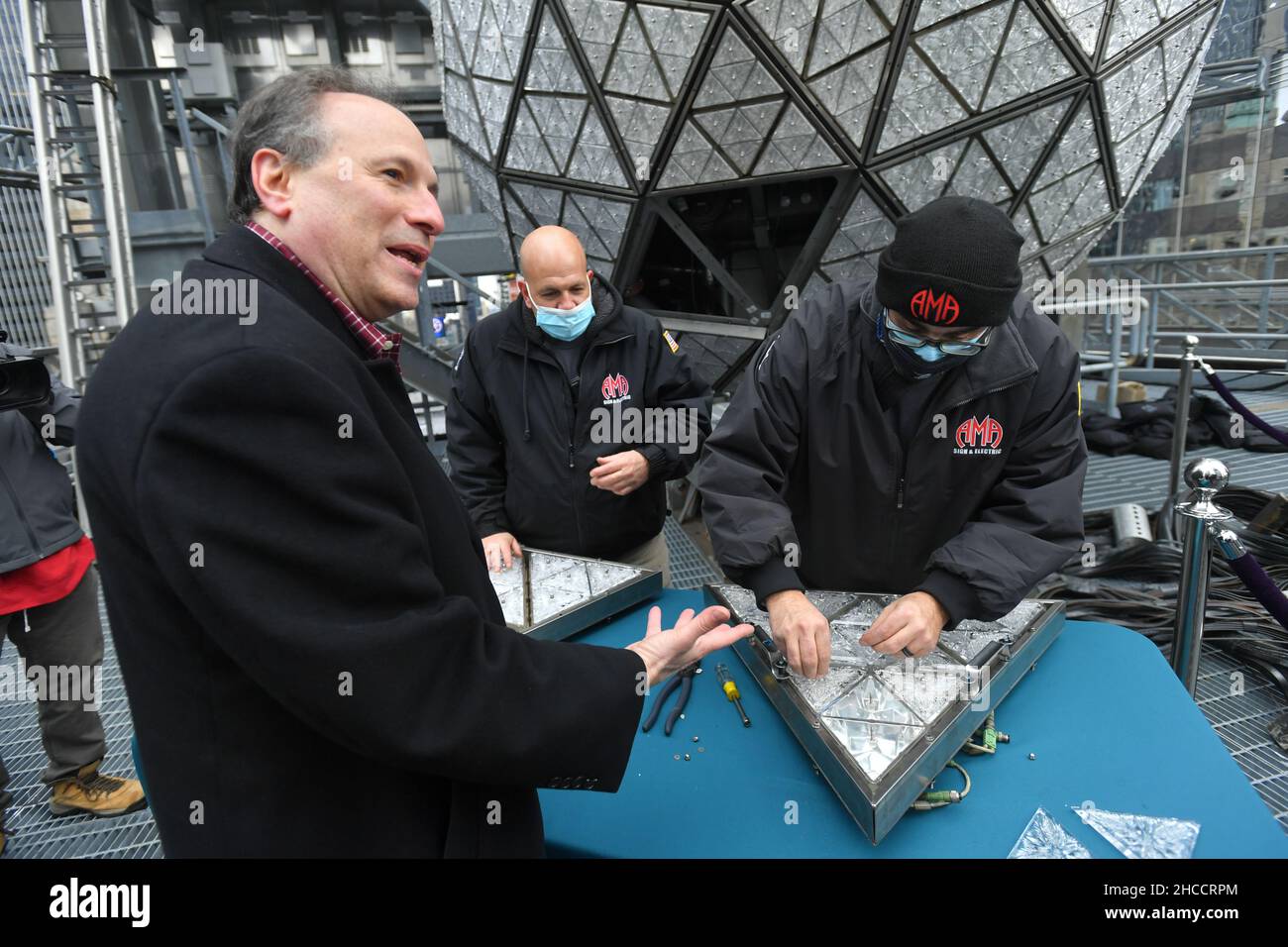 President of Countdown Entertainment Jeffrey Strauss joins workers as ...