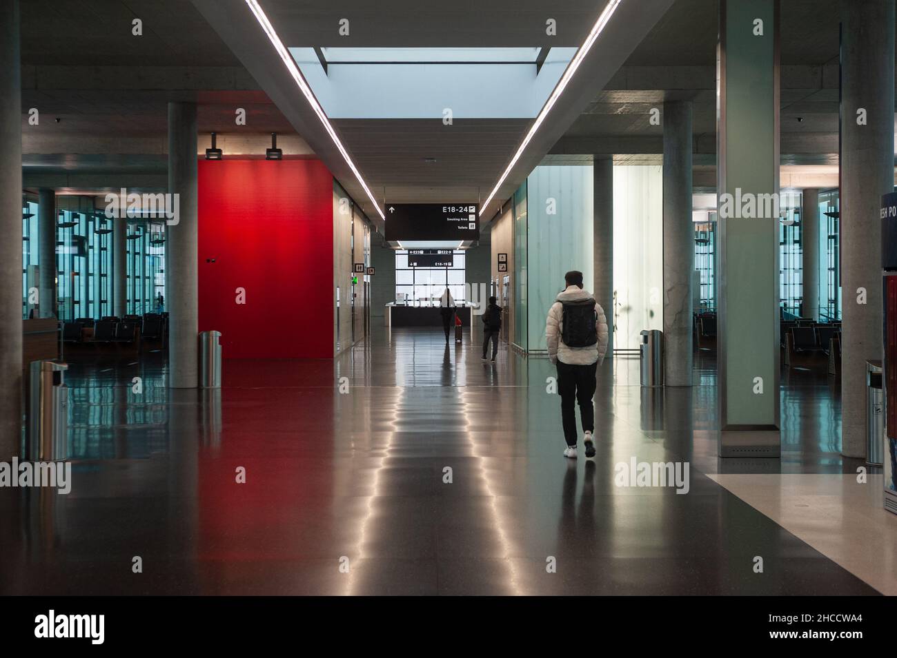 Zurich Airport Terminal Interior High Resolution Stock Photography and ...