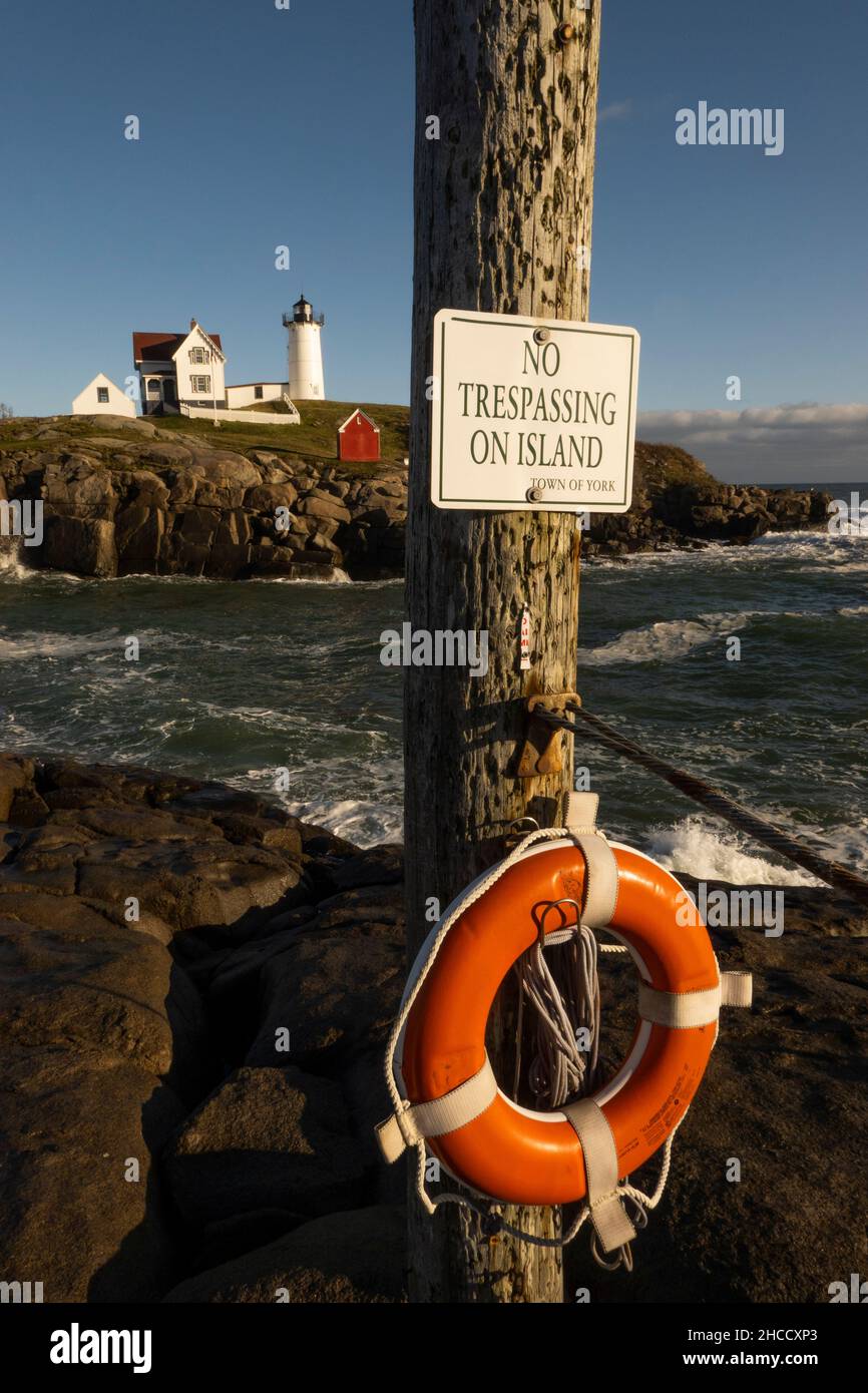 Nubble lighthouse no trespassing sign in Cape Neddick Maine Stock Photo ...