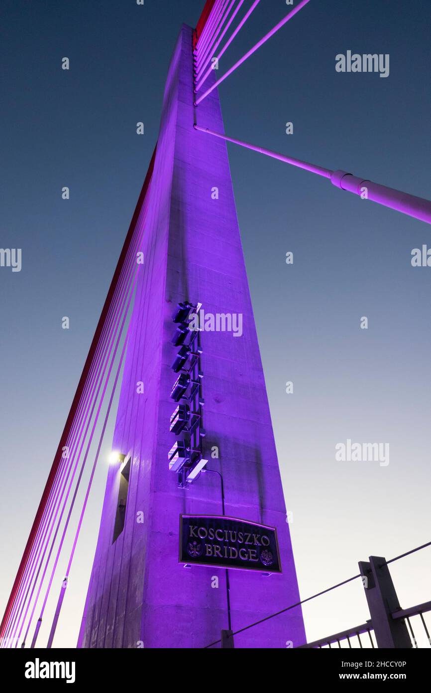 new Kosciuszko bridge on the BQE expressway connecting Brooklyn and ...