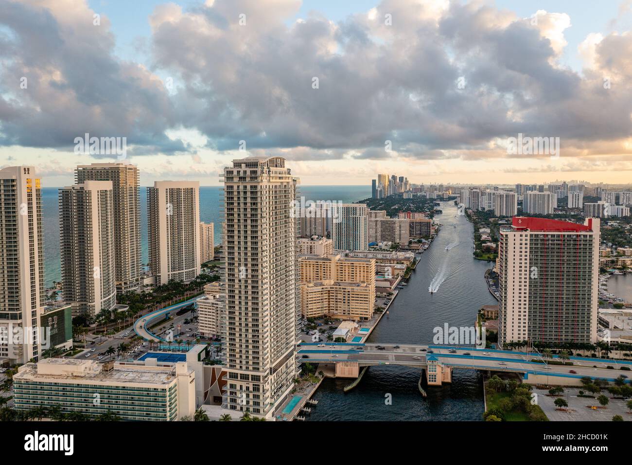 Hallandale beach aerial hi-res stock photography and images - Alamy