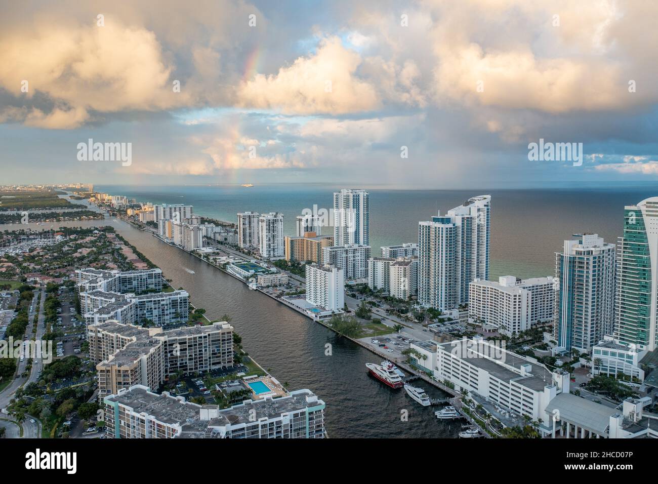 Hallandale beach aerial hi-res stock photography and images - Alamy