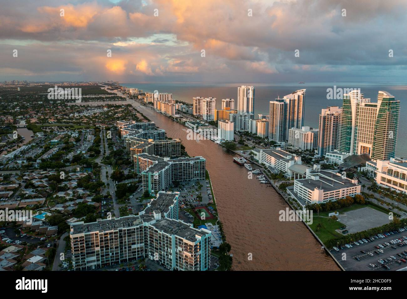 Hallandale beach aerial hi-res stock photography and images - Alamy