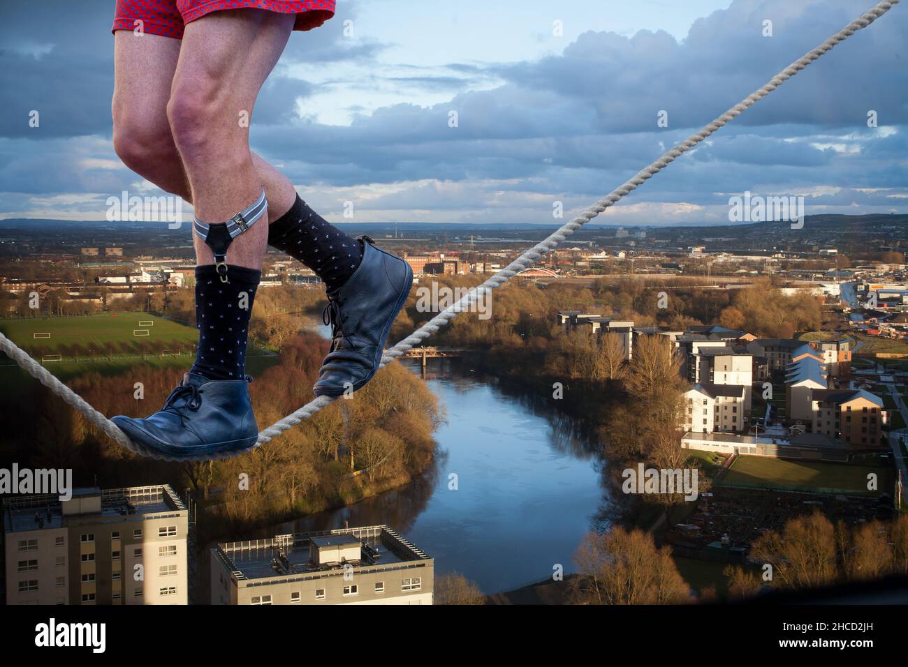 Tight rope walker tightrope walker hi-res stock photography and images ...