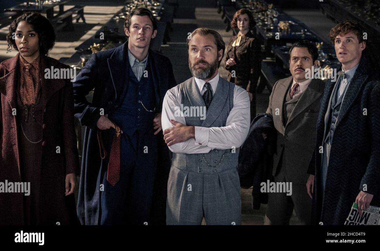 FANTASTIC BEASTS: THE SECRETS OF DUMBLEDORE, from left: Jessica ...