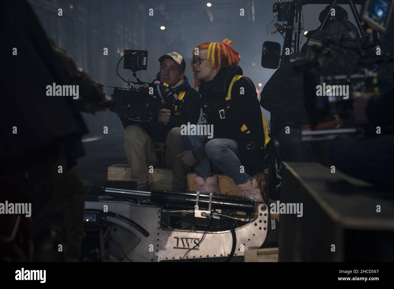 THE MATRIX RESURRECTIONS, (aka THE MATRIX 4), back, from left ...