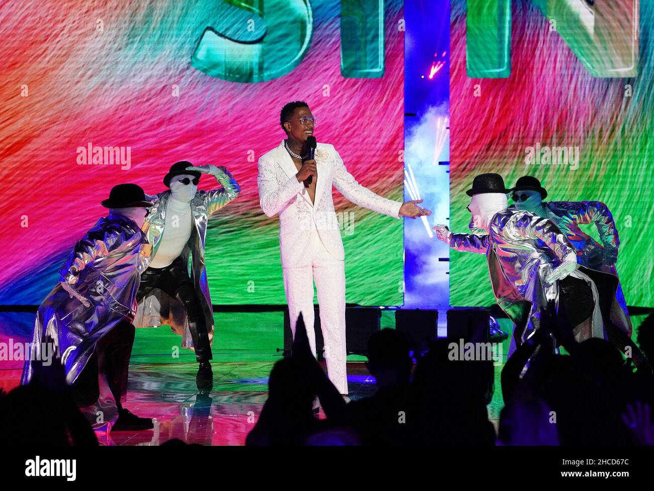 THE MASKED SINGER, center: host Nick Cannon, '2-Hour Grand Finale, Part ...