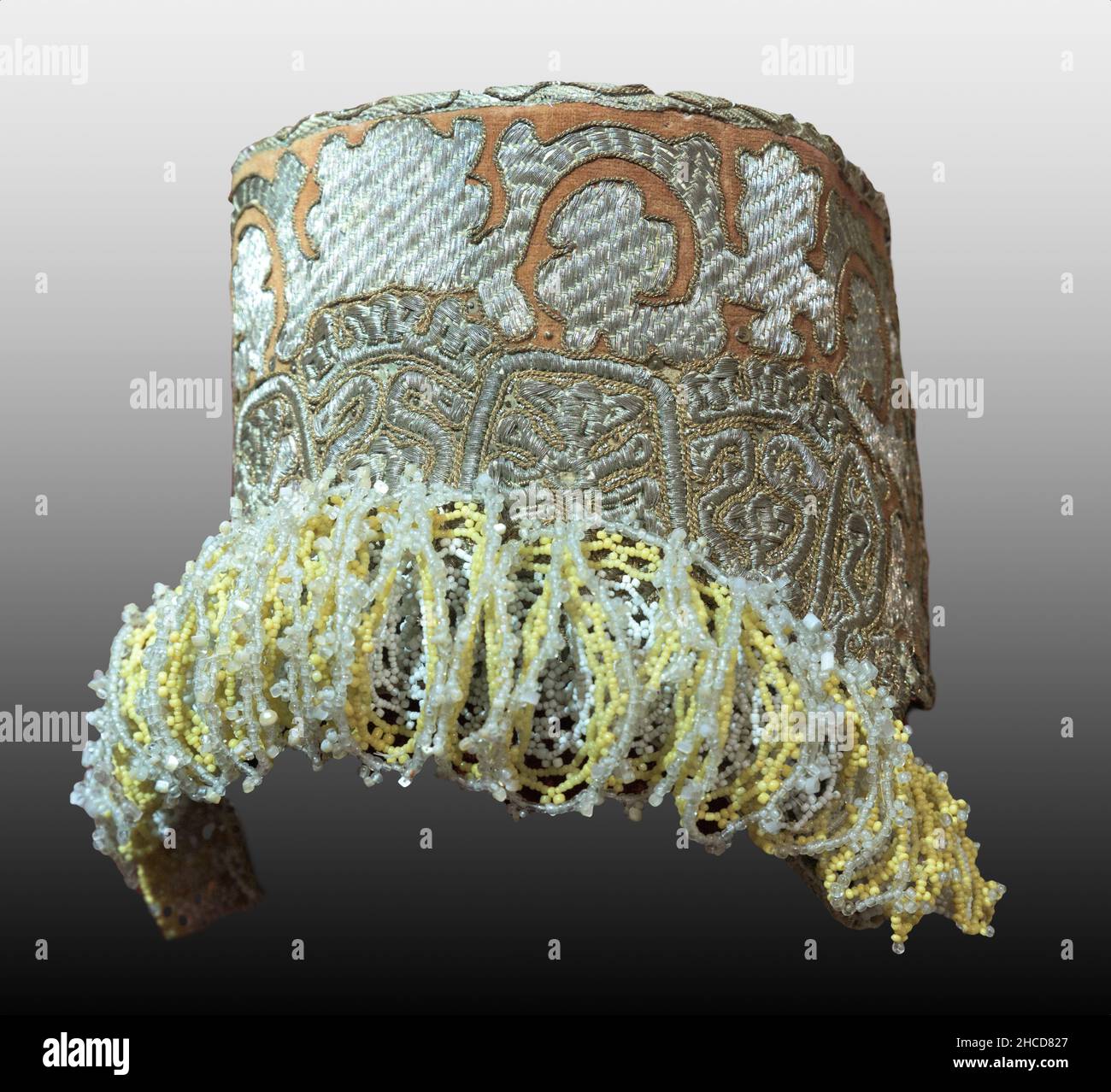 The kokoshnik - traditional Russian headdress isolated Stock Photo - Alamy