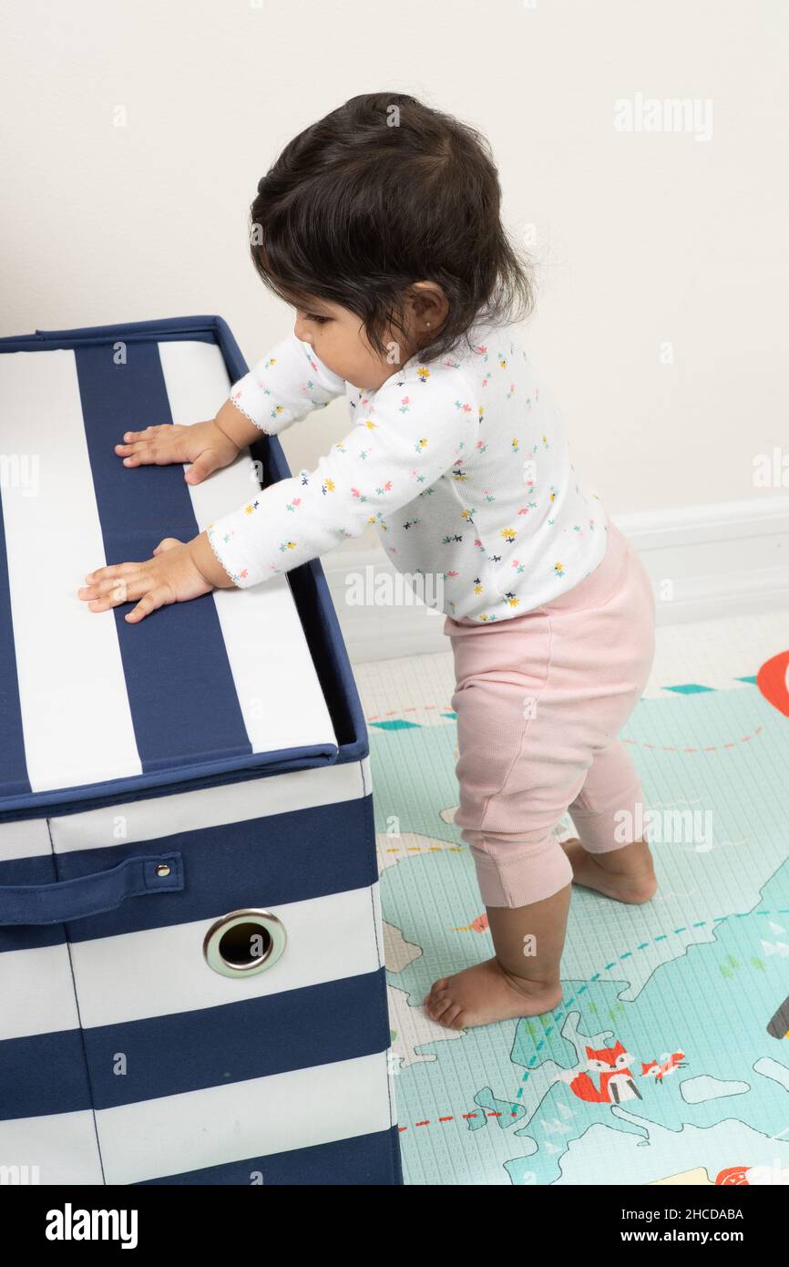 One month olds hi-res stock photography and images - Alamy