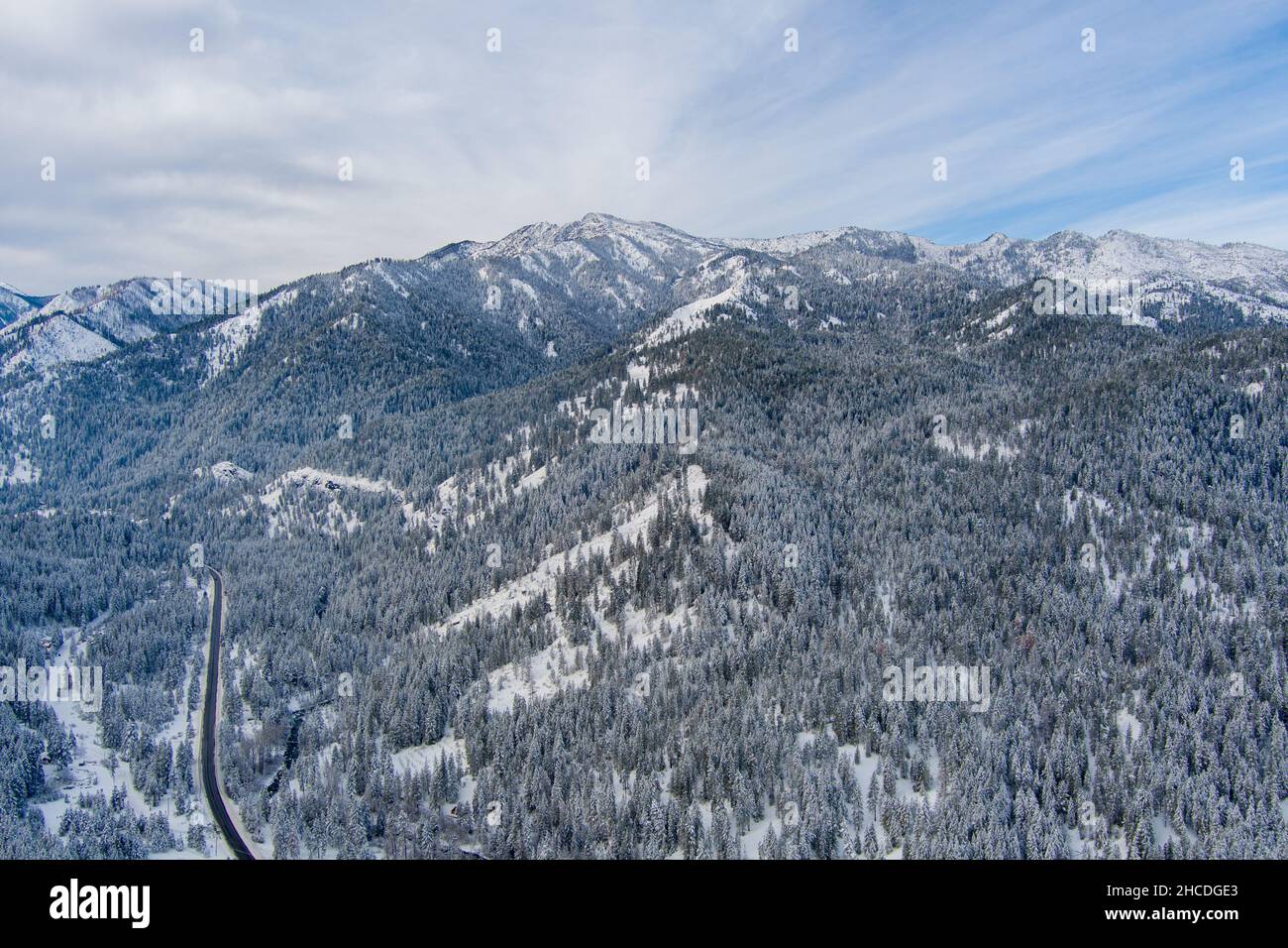 The snow covered Cascade Mountains in Washington State Stock Photo - Alamy