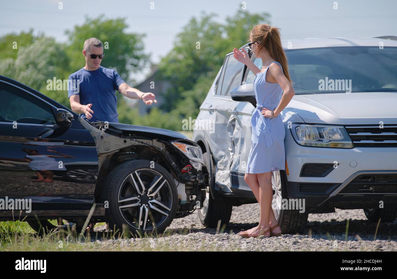 Two drivers having argument over who is guilty in car crash accident ...