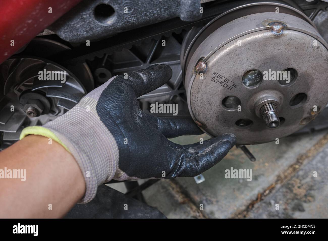 Automatic CVT transmission of scooter mortorcycle repair belt and ...