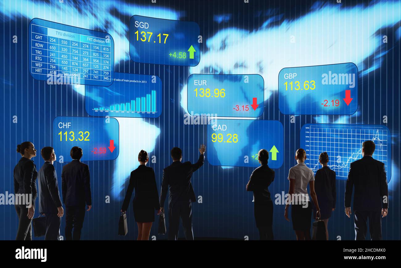Market research group discussion hi-res stock photography and images ...