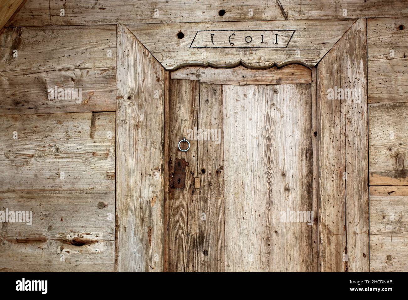 Old store entrance hi-res stock photography and images - Alamy