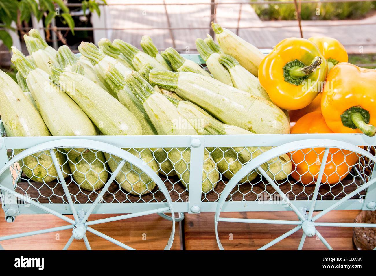 Bell peppers on display hi-res stock photography and images - Alamy