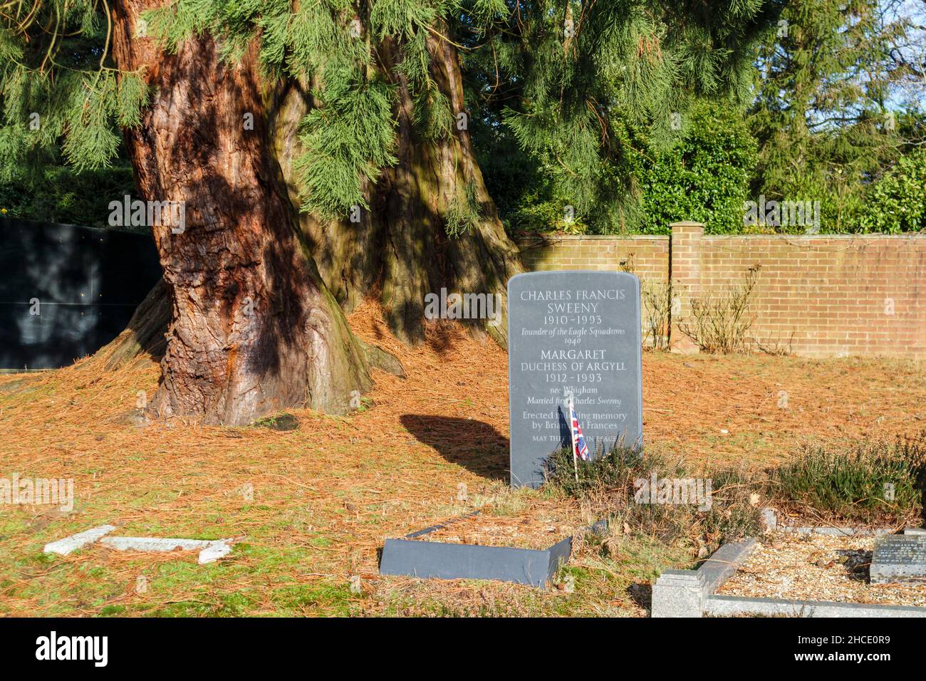 Headstone of Margaret Duchess of Argyll and Charles Sweeny, North ...