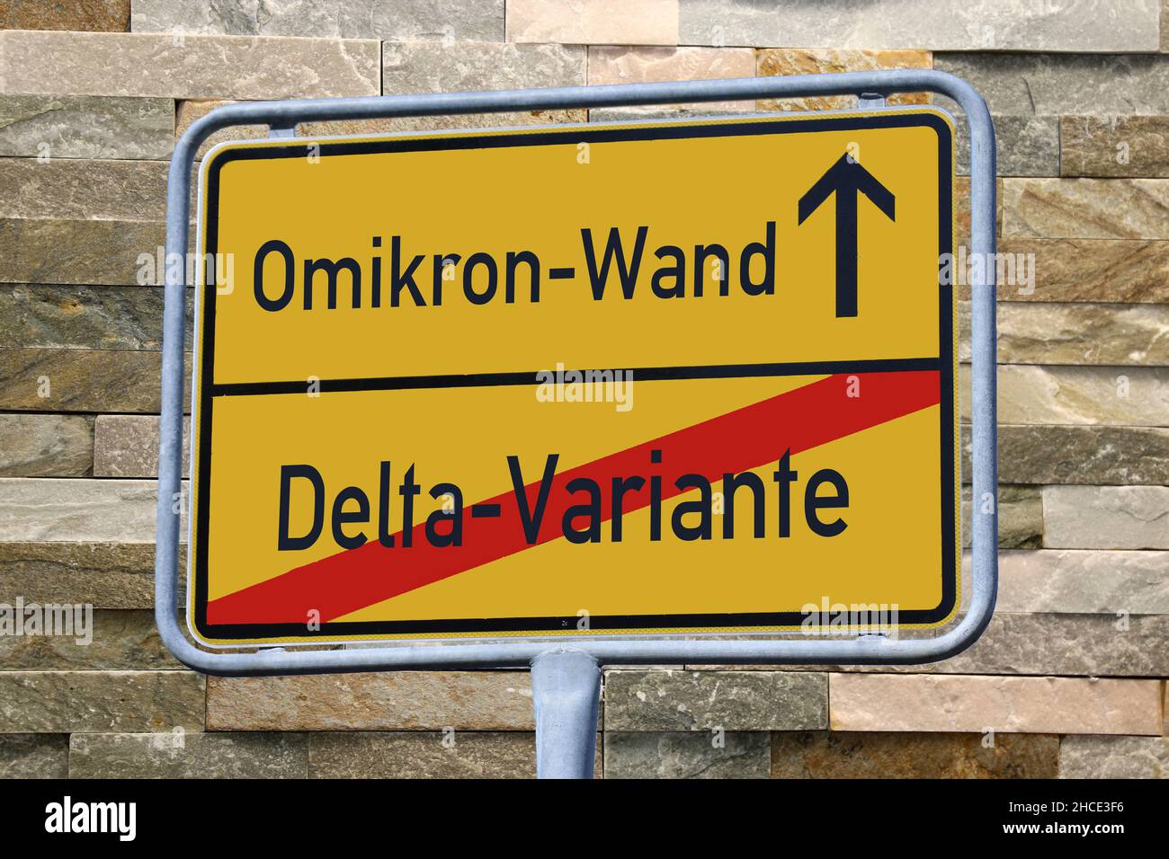 Symbolic image: Place name sign with the text Omikron-Wand/Delta ...