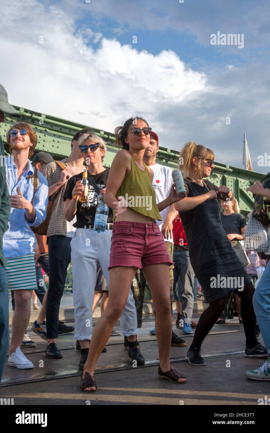 Group of people dancing outdoors hi-res stock photography and images ...