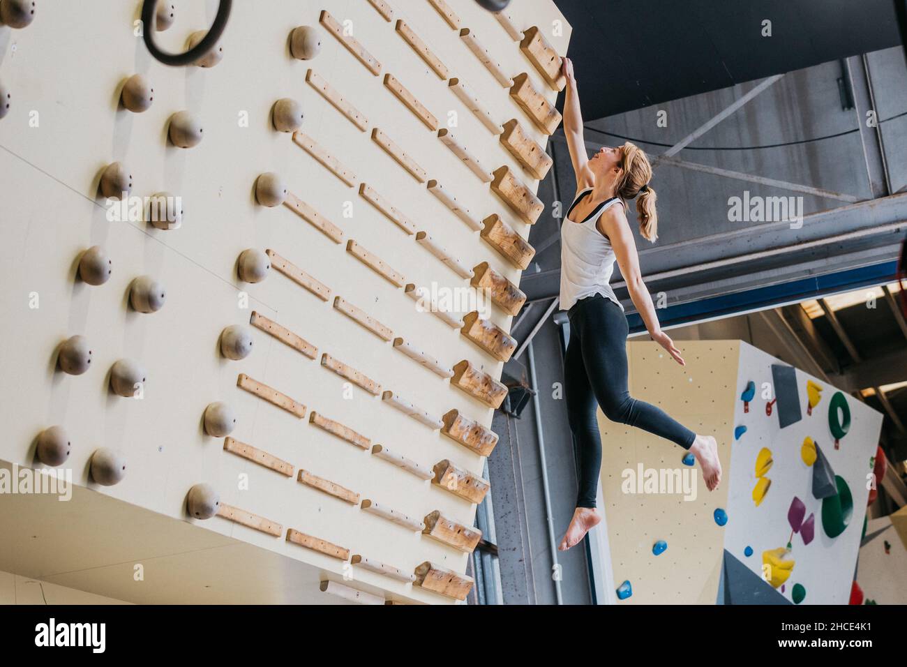 Rock climbing practice wall hi-res stock photography and images - Alamy