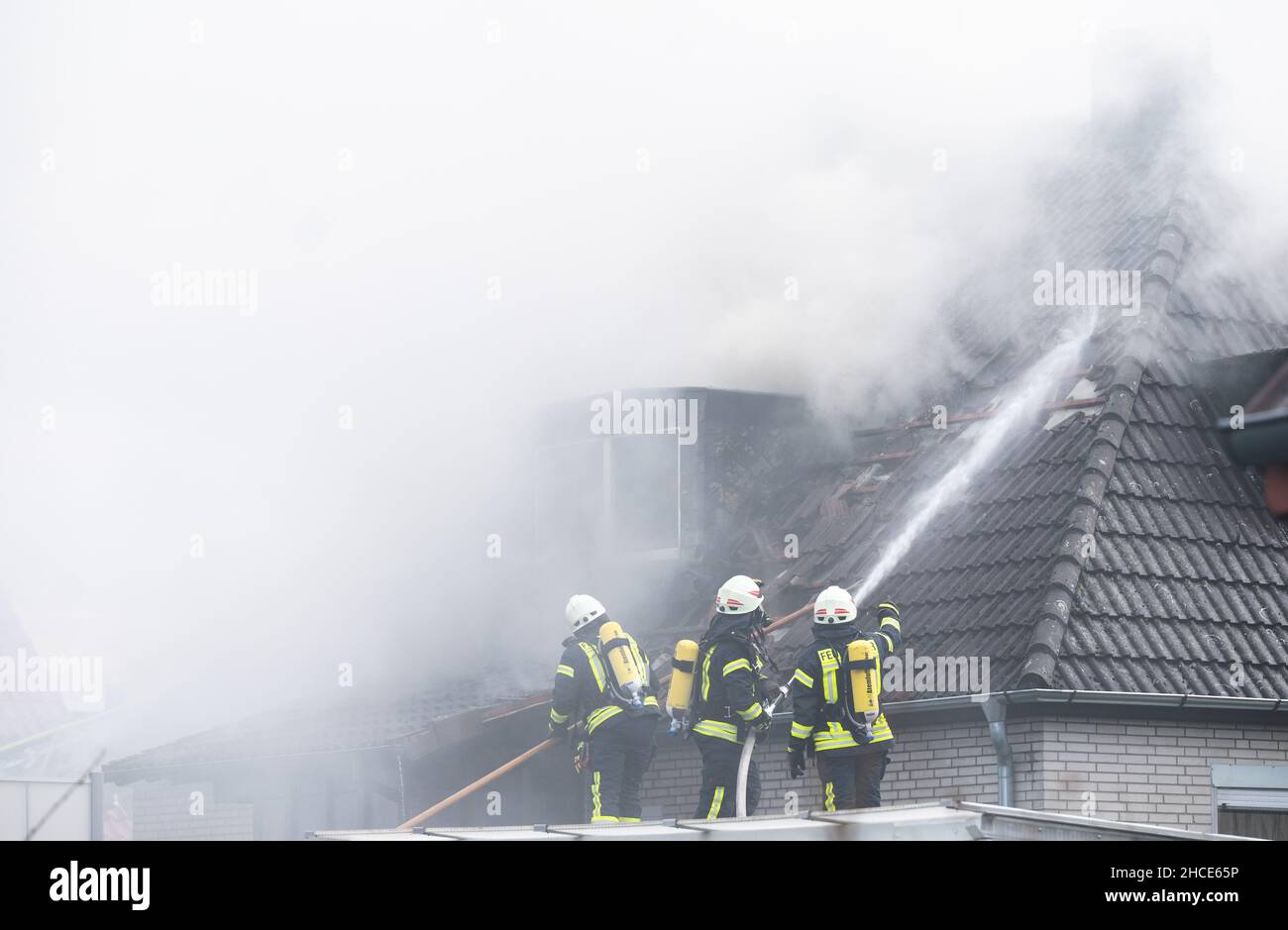 Roof truss house after hi-res stock photography and images - Alamy