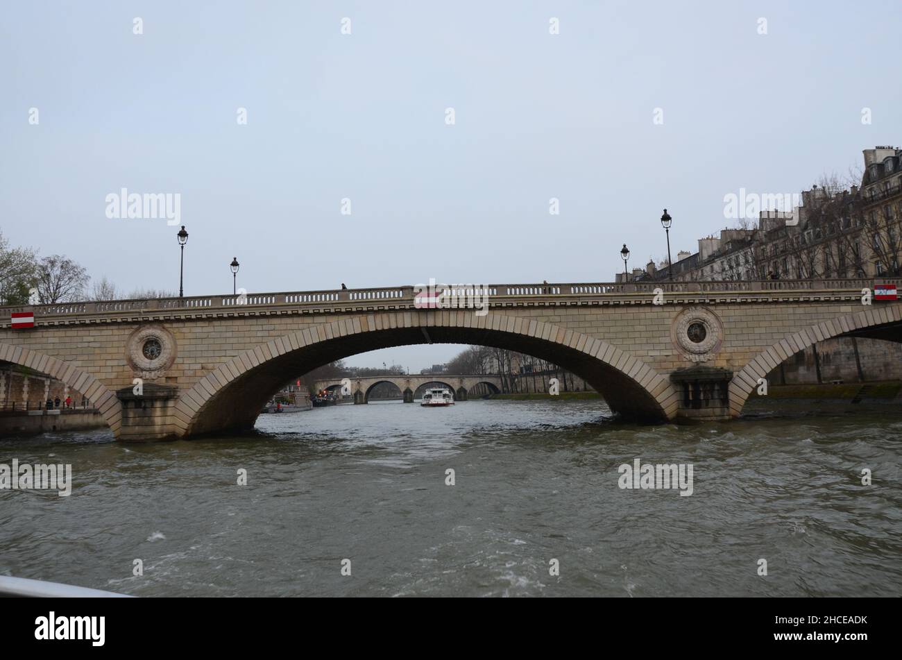 Stone bridges over the river Seine in Paris Stock Photo - Alamy