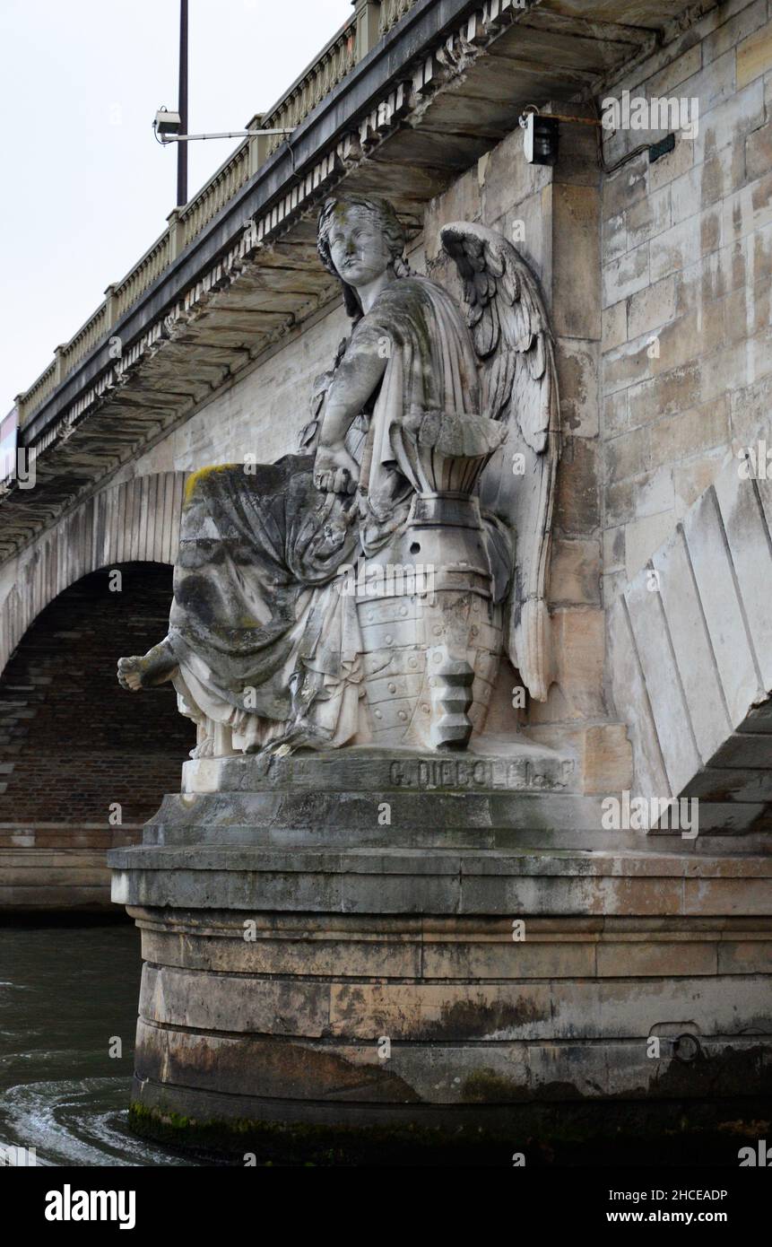 Stone bridges over the river Seine in Paris Stock Photo - Alamy